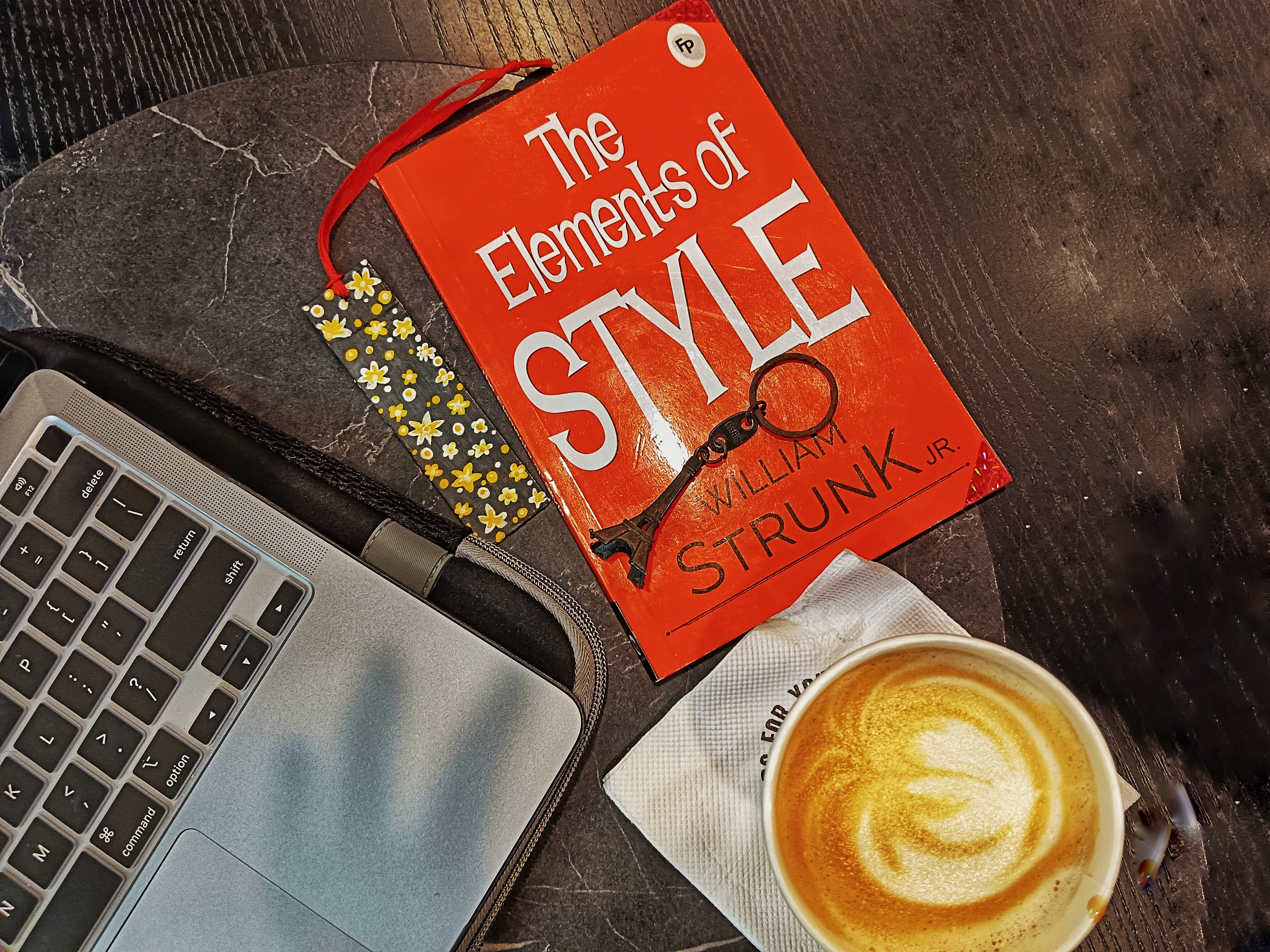 Book Review: The Elements of Style – Pragmatic's Personas
